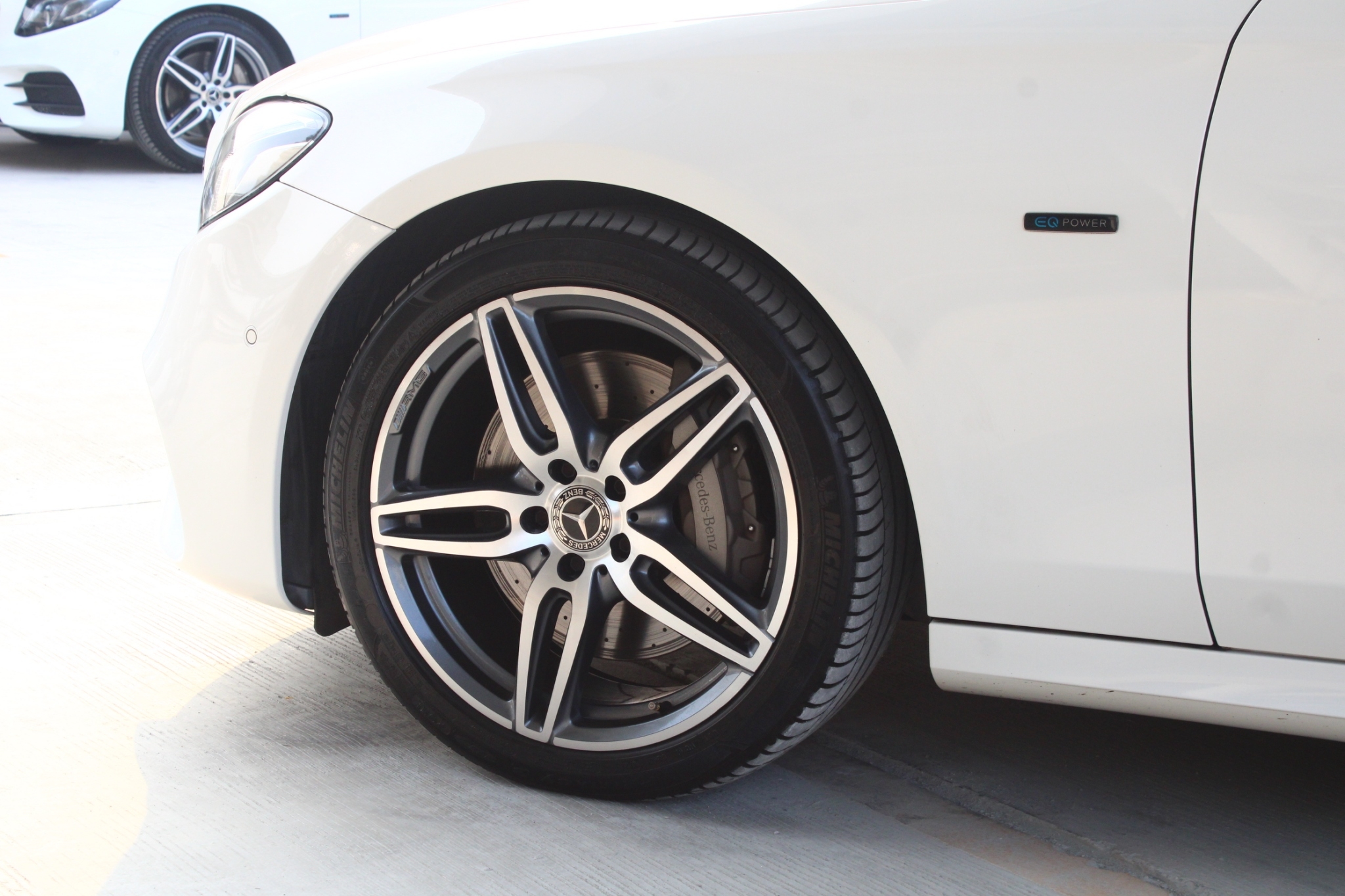 MERCEDES BENZ (133,xxx) E 350 e AMG Dynamic